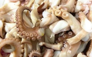 白灼八爪鱼怎么做_八爪鱼焯水多久才嫩