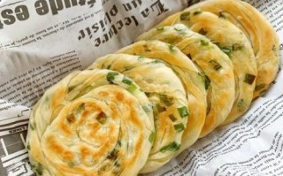 葱油饼怎么做才酥脆_正宗葱油饼做法步骤