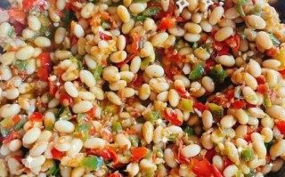 黄豆酱怎么吃_黄豆酱的吃法有哪些