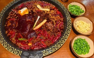 重庆美食有哪些_重庆火锅为什么这么辣