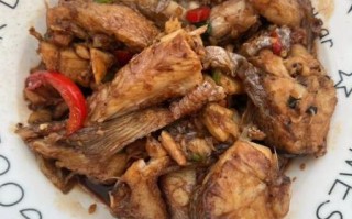 红烧鲈鱼块怎么做_红烧鲈鱼块的家常做法
