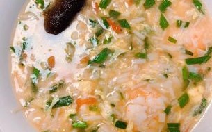 正宗海鲜疙瘩汤怎么做_疙瘩汤海鲜放什么