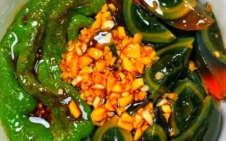 辣椒皮蛋怎么做_家常做法步骤详解