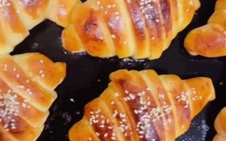 牛角面包怎么做_家庭做法详细步骤