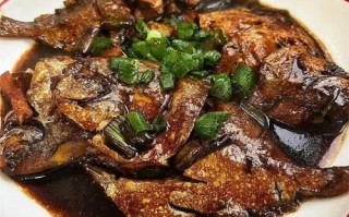 红烧鲳鱼怎么做_红烧鲳鱼的家常做法