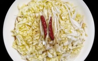 凉拌圆白菜丝怎么做_凉拌圆白菜丝要不要焯水
