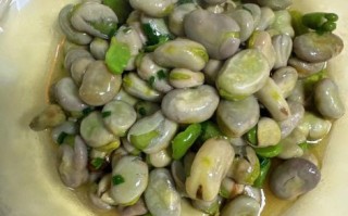 剥壳青蚕豆怎么做好吃_家常青蚕豆做法大全