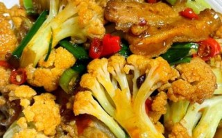 菜花炒肉怎么做好吃又简单_菜花炒肉的家常做法