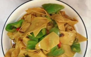 尖椒豆皮怎么炒好吃_正宗尖椒豆皮做法