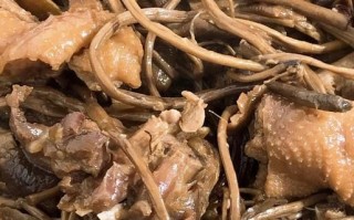 干锅茶树菇鸡怎么做_茶树菇鸡家常做法