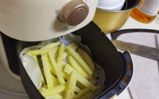 自制薯条怎么做_自制薯条不软的方法