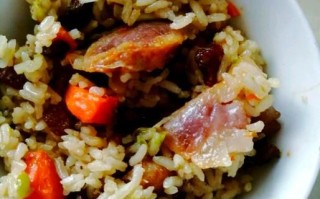 腊肉饭怎么做_腊肉饭需要提前泡吗