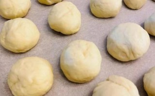烤面包的家常做法_面包怎么做才松软