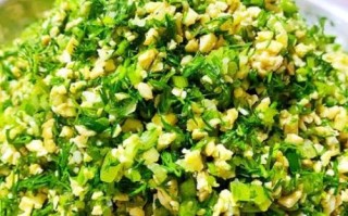 茴香饺子馅怎么调好吃_茴香饺子馅需要焯水吗