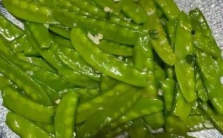 荷兰豆怎么炒才脆_清炒荷兰豆要不要焯水