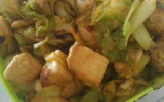 白菜炒馒头怎么做_白菜炒馒头热量高吗