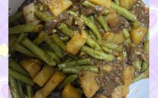 茄子土豆豆角乱炖怎么做_东北乱炖家常做法