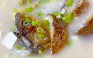 鱼汤怎么做好吃又简单_鱼汤去腥技巧