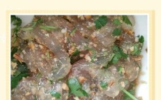 鲜海蜇怎么处理才能吃_鲜海蜇凉拌前用不用焯水