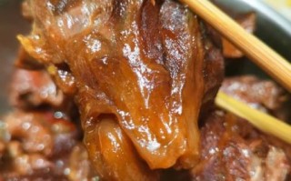 卤牛腱子肉怎么做好吃_卤牛腱子肉需要哪些配料