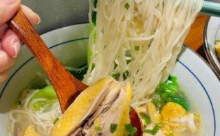 鸡汤面怎么煮好吃_鸡汤面汤头如何熬得又浓又白