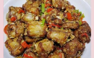 蒜香排骨怎么做_家常蒜香排骨的做法窍门