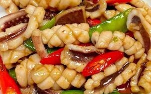 炒鱿鱼怎么炒才嫩_炒鱿鱼的家常做法