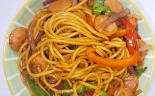 黑胡椒酱意大利面怎么做_黑胡椒酱意面需要哪些材料