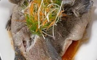 清蒸花斑鱼怎么做好吃_清蒸花斑鱼蒸几分钟