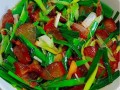 炒腊肉配什么菜最好吃_腊肉炒什么菜最香