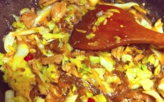 清炒甘蓝丝怎么炒才脆_清炒甘蓝丝要不要焯水