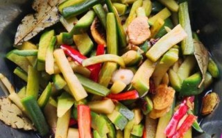 腌青萝卜条怎么做_青萝卜条腌制多久能吃