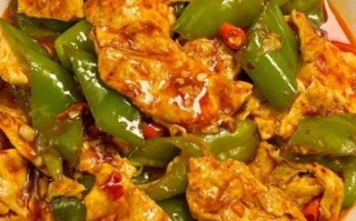 青椒炒鸡蛋怎么炒才嫩_青椒炒鸡蛋先炒蛋还是先炒青椒