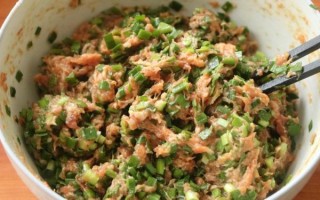 韭菜肉馅饺子怎么调馅_韭菜饺子馅怎么调才不出水