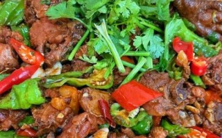 枣庄辣子鸡最正宗的做法_枣庄辣子鸡怎么做才地道