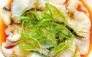 葱油鱼怎么做_葱油鱼的家常做法