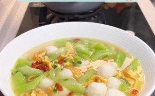 鱼丸汤怎么做好吃又简单_鱼丸汤的家常做法