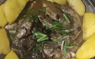 鱼锅饼子怎么和面_鱼锅饼子面怎么和才松软