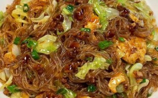 卷心白菜炒粉丝怎么做_粉丝不坨不粘锅技巧