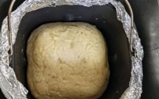 家庭面包机做面包的详细步骤_面包机做面包需要多长时间