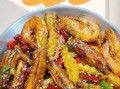 香辣鸡翅虾干锅怎么做_香辣鸡翅虾干锅家常做法
