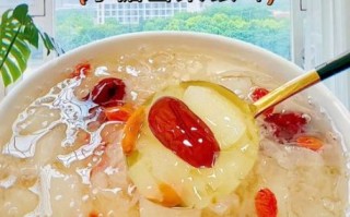 冰糖银耳炖雪梨怎么做_冰糖银耳炖雪梨的功效