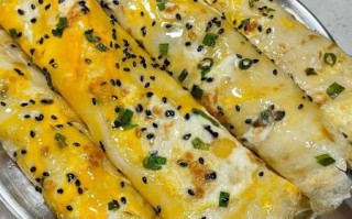 鸡蛋饼怎么做好吃_鸡蛋饼的家常做法