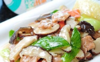 回锅肉盖饭怎么做_回锅肉盖饭热量高吗