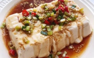 凉拌豆腐需要焯水吗_豆腐焯水技巧