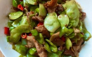 炒扁豆的功效与作用_炒扁豆怎么吃才安全