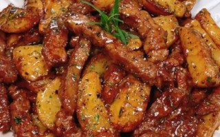 黑椒牛排怎么做_黑椒牛排腌制多久入味