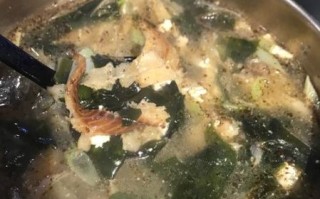 明太鱼汤怎么做_明太鱼汤的功效与禁忌