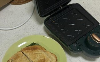 早餐机怎么做三明治_早餐机做三明治需要几分钟