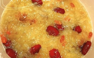 银耳红枣汤的做法_银耳红枣汤怎么煮才出胶